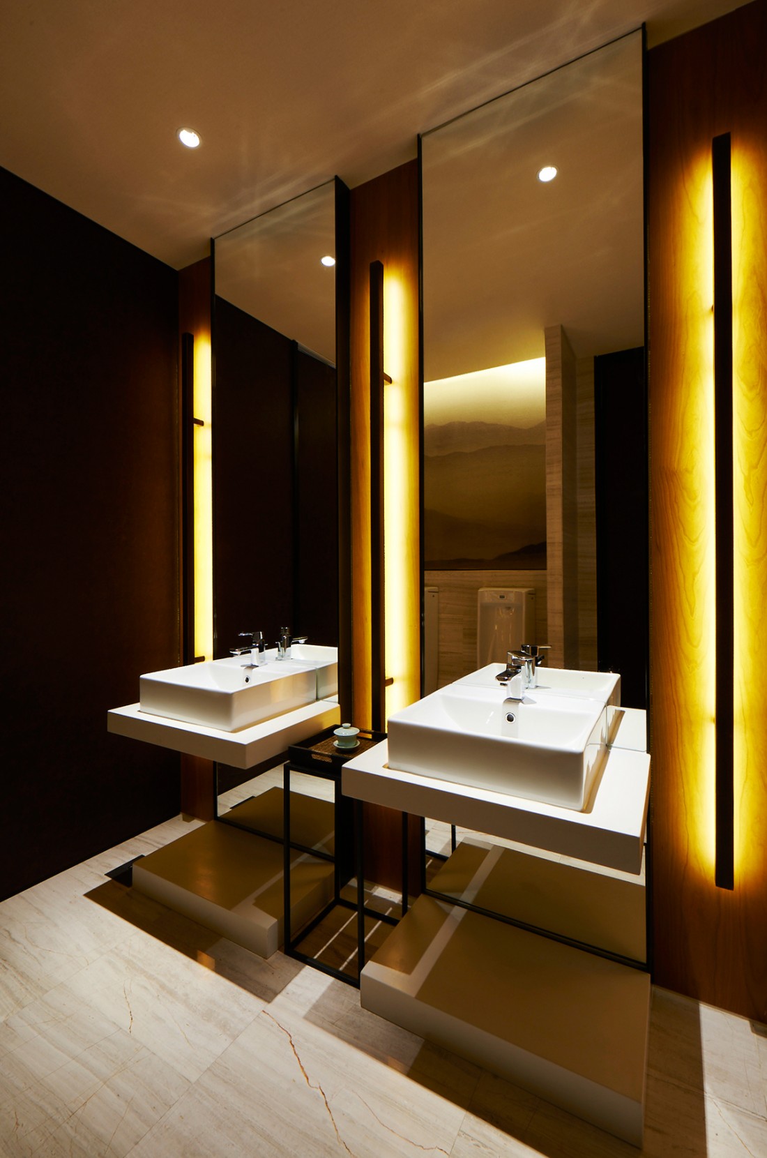RESTROOM - Housedesign